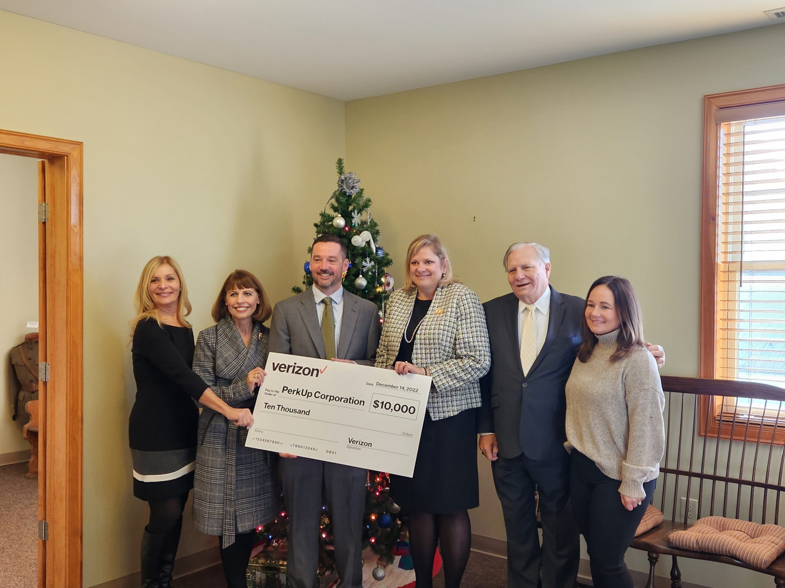 Pennycuick, Mensch and Mackenzie Present ‘PerkUp’ with $10,000 Verizon ...